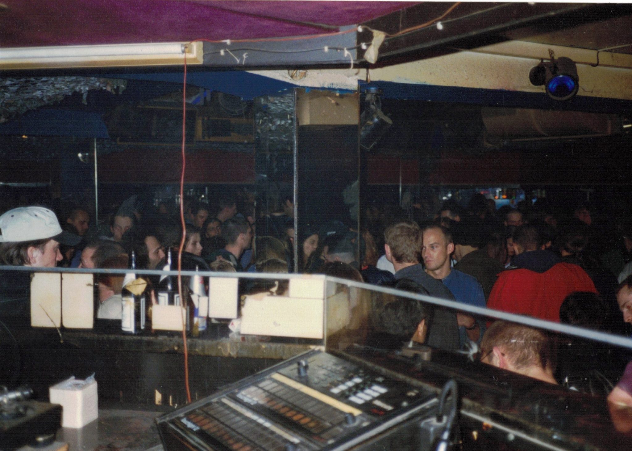 Club Maxim, Karlstraße 17: Wildstyle im Frankfurter Bahnhofsviertel ...